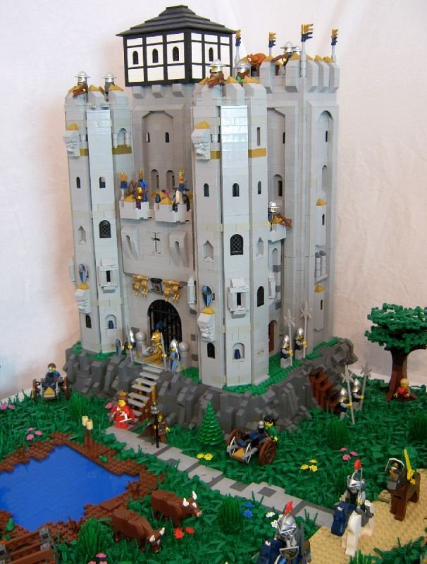 Enormes y Hermosos Castillos de LEGO - La Cueva del Lobo
