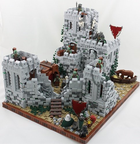 Enormes y Hermosos Castillos de LEGO - La Cueva del Lobo
